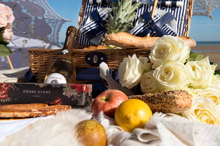 Stylish Paris Gourmet Picnic - Love Picnic Paris